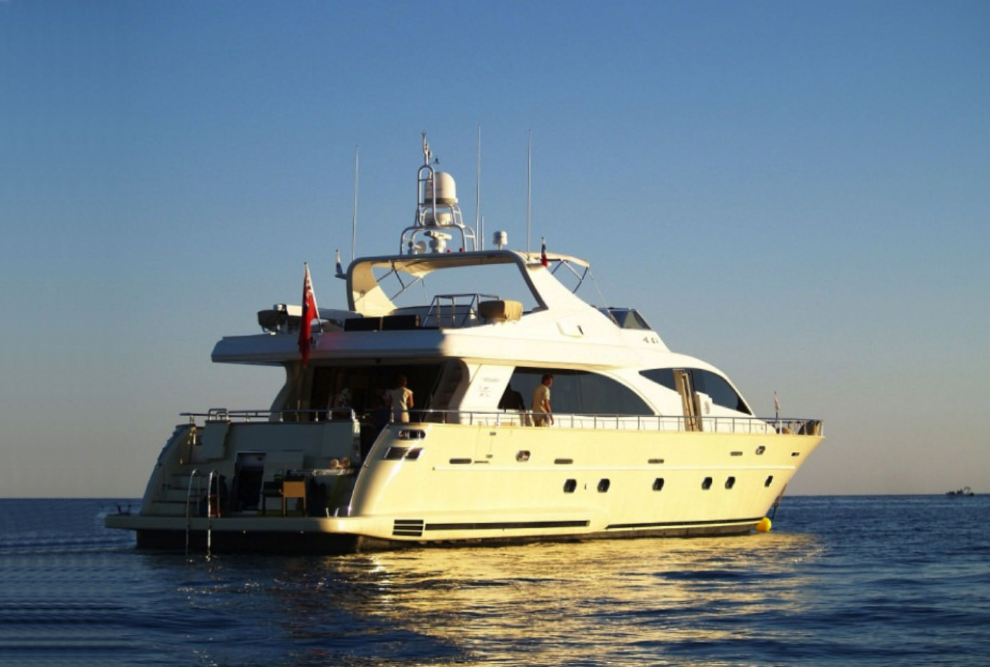 Aquila Yachting - Falcon 90 Yacht d'occasion I Achat yacht 90 Fly I ...
