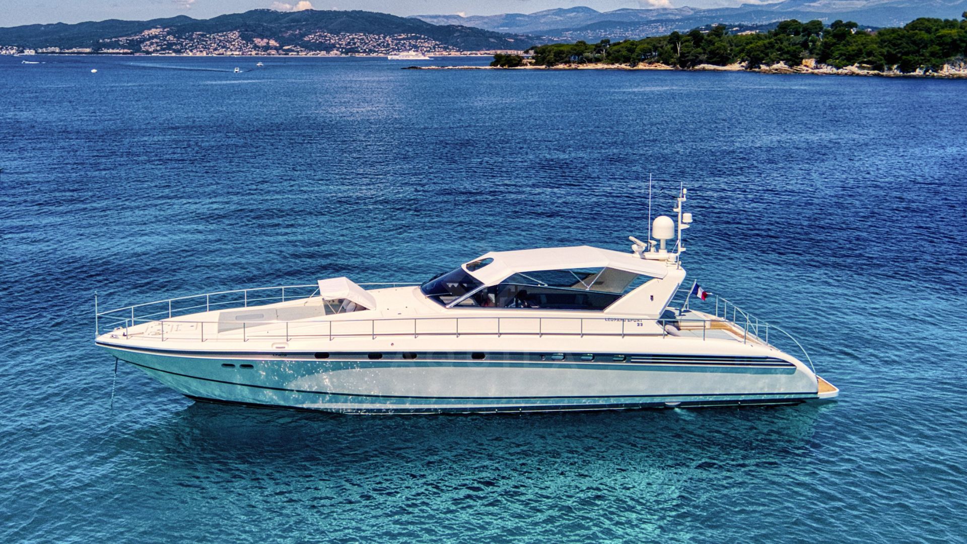 Aquila Yachting - Leopard 23 Sport "Baoli" – Yacht for Charter with ...